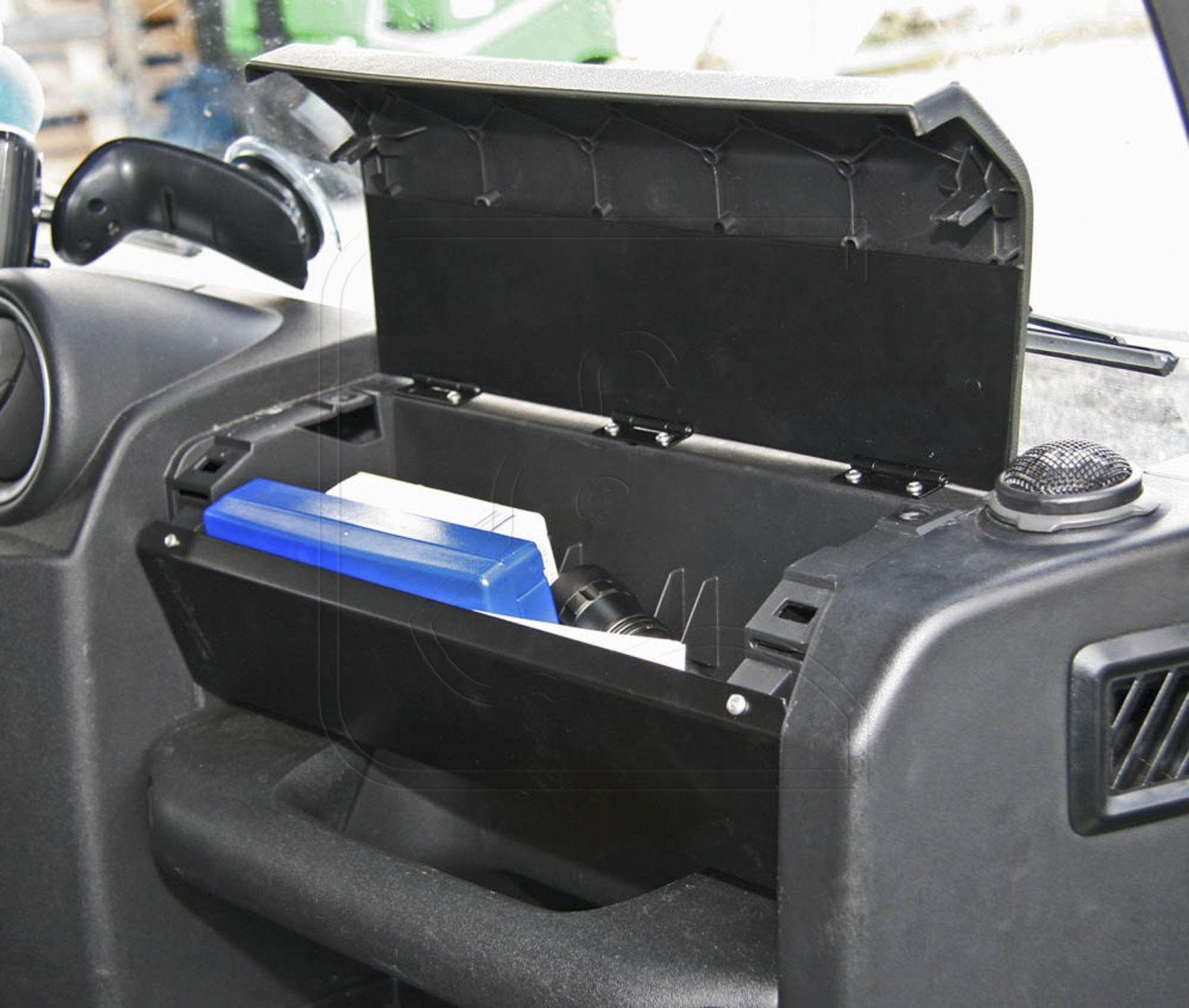 Glove Box Conversion Kit Defender Puma - shop now!