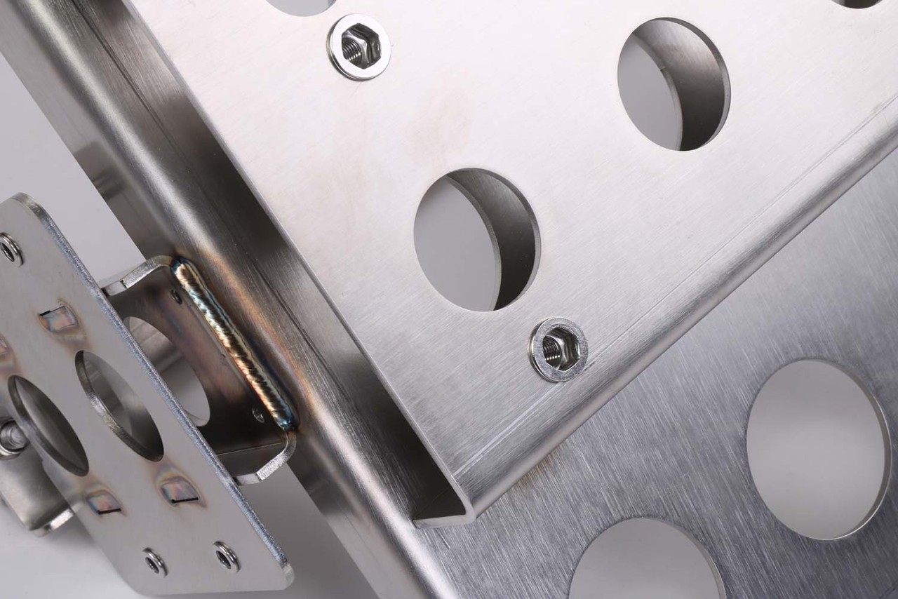 Nakatanenga Dual Battery Mount - shop now!