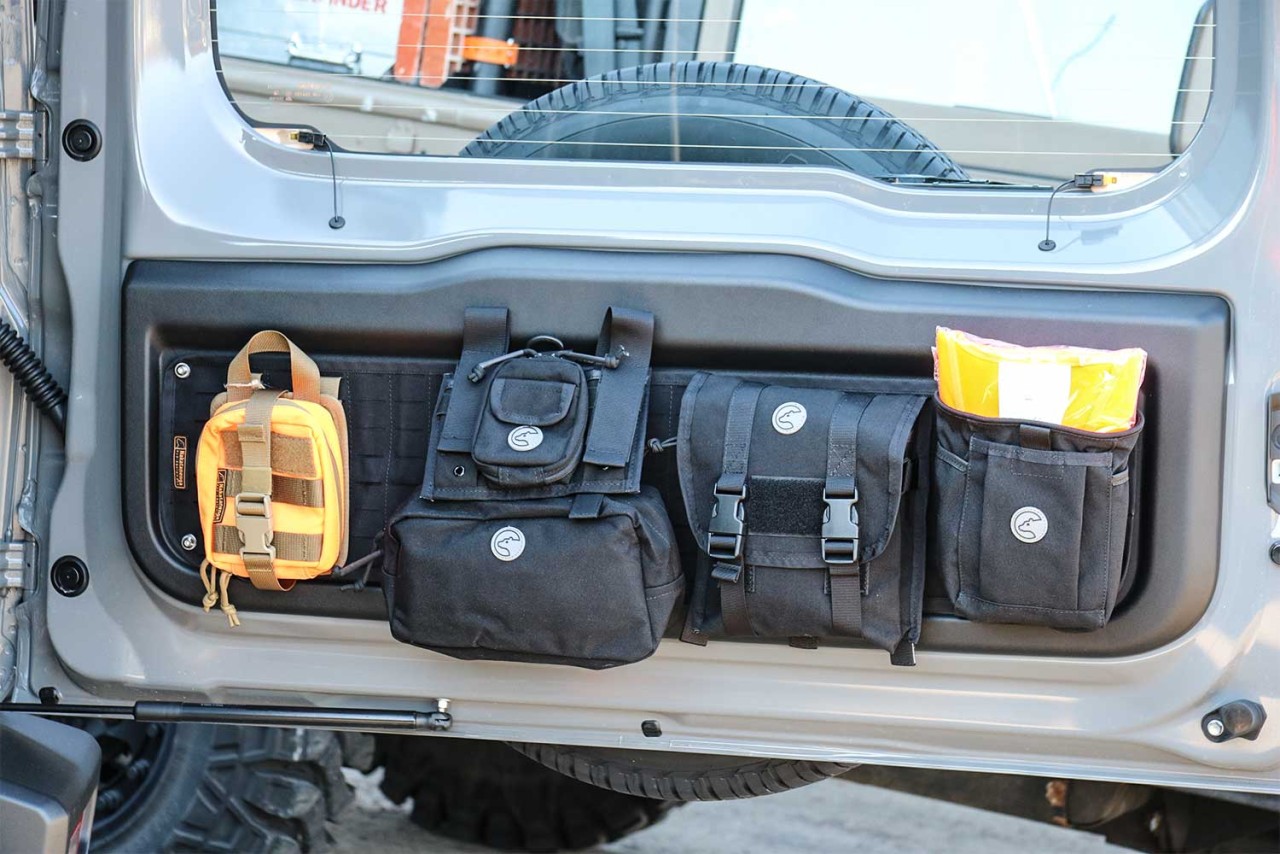 Tailgate organiser for Mercedes G tailgate